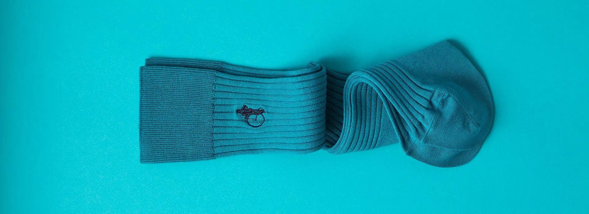 Style Tips: How to Wear Ocean Blue Socks | London Sock Co